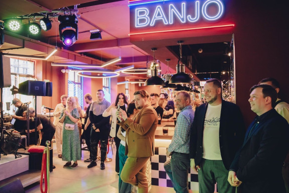 Banjo Bar, Киоск, ул. Новослободская - Москва - Tabler