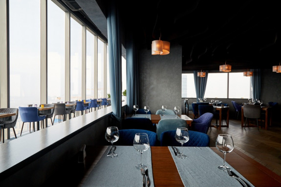 360 Restaurant Tabler